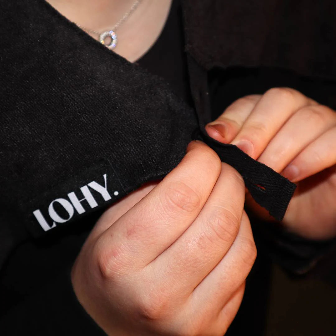 COLD SHOULDER GUARD - NECK TOWEL – What a Curl Wants